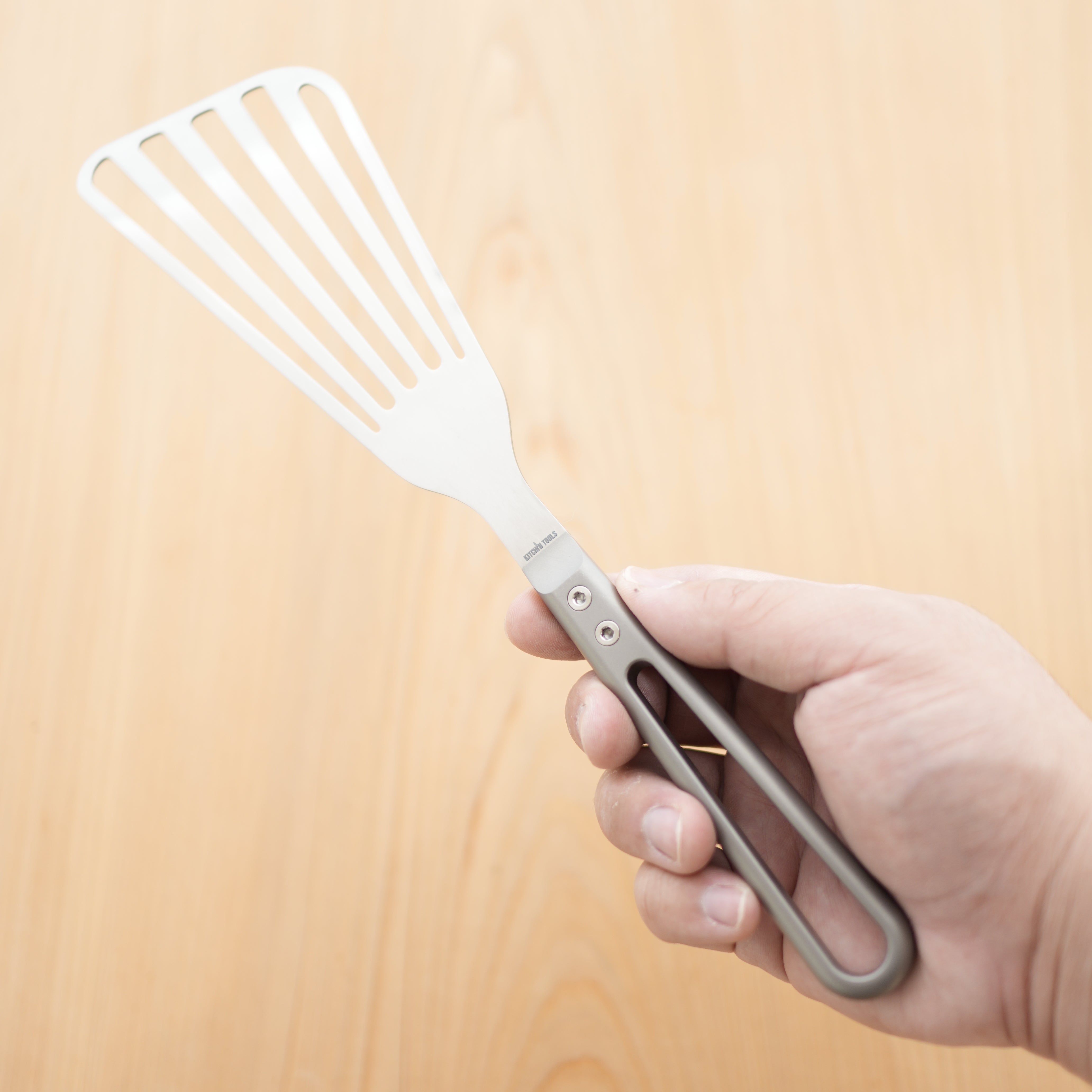 Titanium Fish Spatula – Kitchin Tools